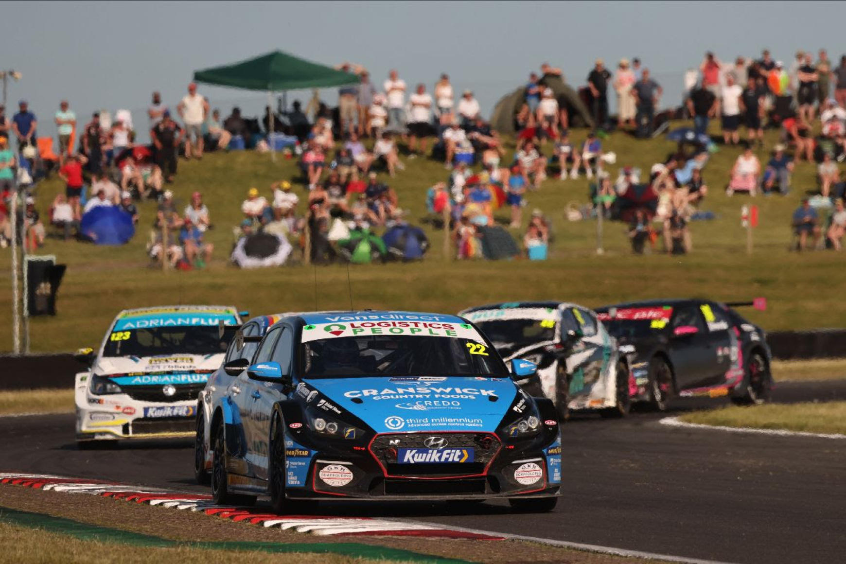 EXCELR8 with TradePriceCars.com secures breakthrough BTCC win on home ...